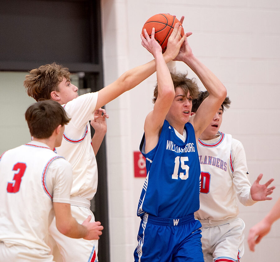 Pirates use second half to clamp down on Heights | News, Sports, Jobs ...